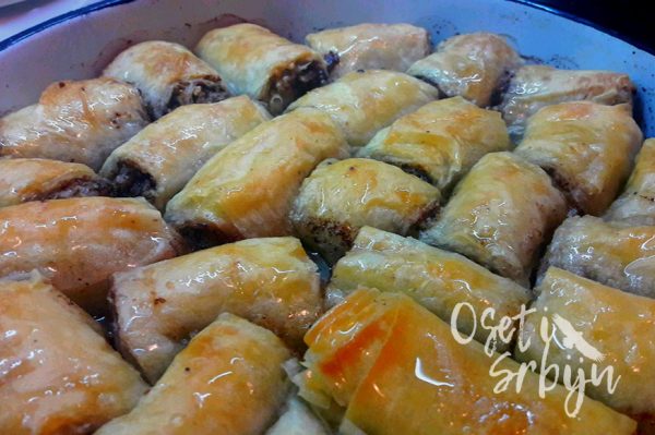 PIVČIĆI: Nezaboravni (a jednostavni) kolači sa bakine trpeze | Oseti Srbiju